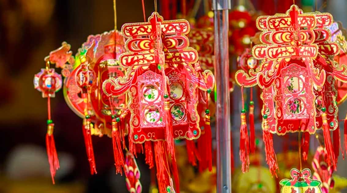 Tren Dekorasi Dinding Imlek 2025: Kombinasi Tradisi & Modern